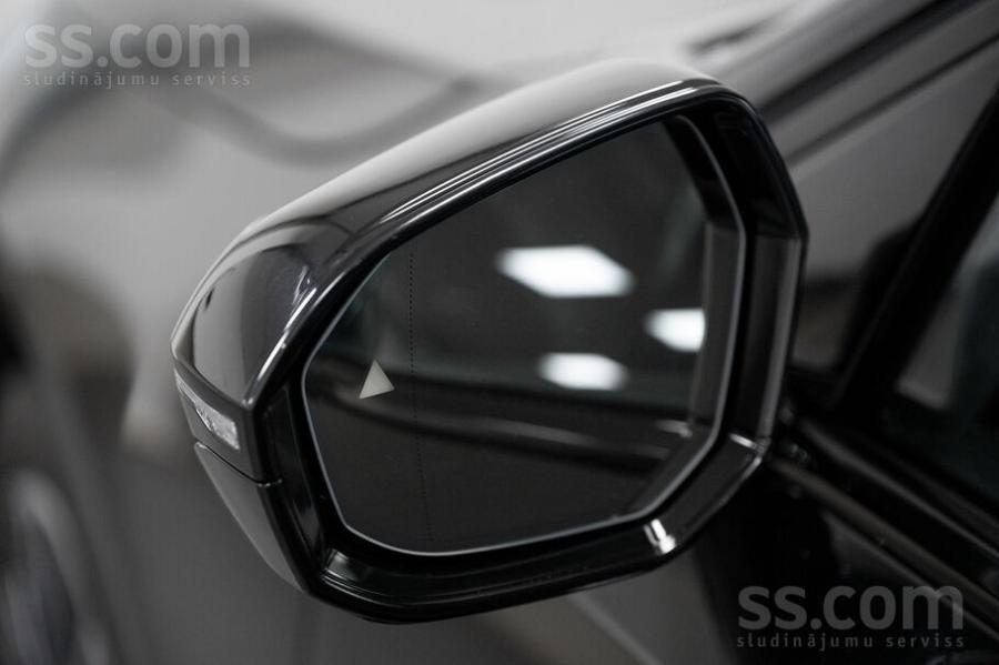 Black BMW 520 2024 in Riga, with an engine capacity of 2.00 L and mileage of 41 thousand km for 53900 €, photo 11 on AUTOMOTO.COM.LV