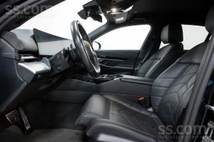 Black BMW 520 2024 in Riga, with an engine capacity of 2.00 L and mileage of 41 thousand km for 53900 €, photo 18 on AUTOMOTO.COM.LV