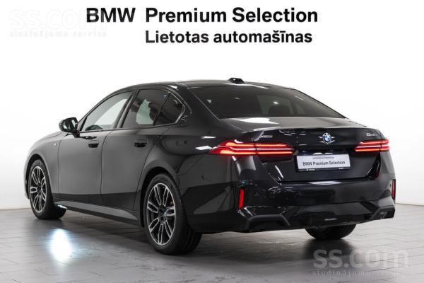 Melns BMW 520 2024 Rīga, ar dzinēja tilpumu 2.00 L un nobraukumu 47 tūkst. km par 53900 €, foto 4 vietnē AUTOMOTO.COM.LV
