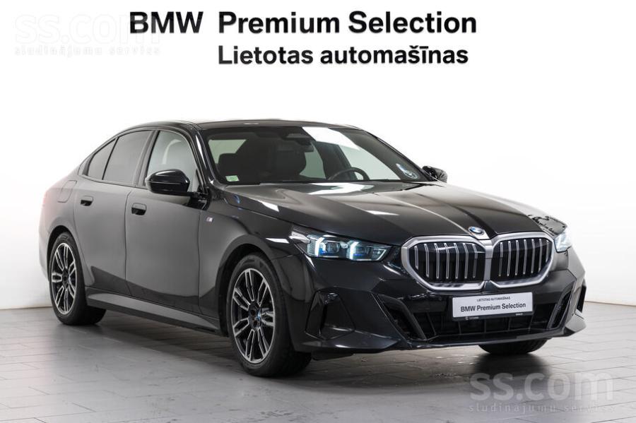 Black BMW 520 2024 in Riga, with an engine capacity of 2.00 L and mileage of 47 thousand km for 53900 €, photo 7 on AUTOMOTO.COM.LV