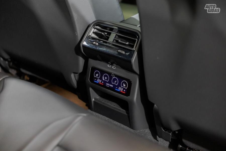 Melns BMW 520 2024 Viļņa, ar dzinēja tilpumu 2.00 L un nobraukumu 61 tūkst. km par 49954 €, foto 24 vietnē AUTOMOTO.COM.LV