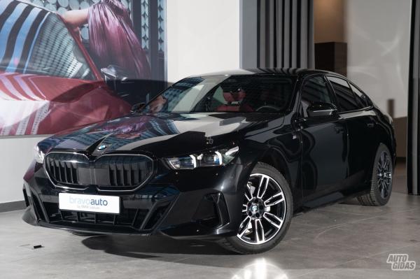 Melns BMW 520 2025 Klaipėda, ar dzinēja tilpumu 2.00 L un nobraukumu 20 tūkst. km par 57771 €, foto 1 vietnē AUTOMOTO.COM.LV