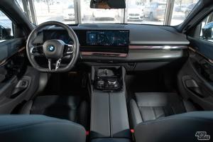 Melns BMW 520 2025 Kauņa, ar dzinēja tilpumu 2.00 L un nobraukumu 24 tūkst. km par 63771 €, foto 24 vietnē AUTOMOTO.COM.LV