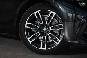 Melns BMW 520 2025 Klaipėda, ar dzinēja tilpumu 2.00 L un nobraukumu 20 tūkst. km par 55952 €, foto 24 vietnē AUTOMOTO.COM.LV