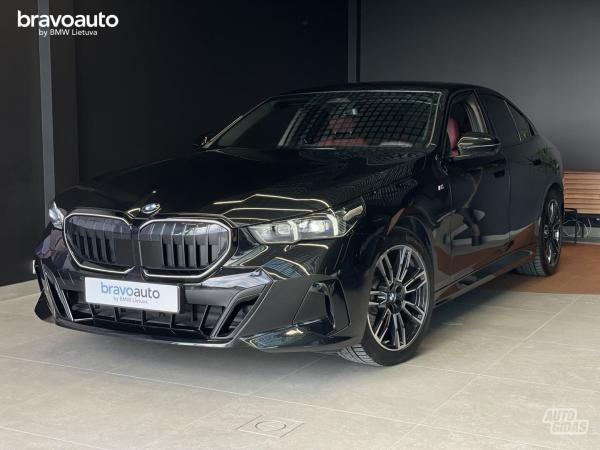 Black BMW 520 2025 in Klaipeda, with an engine capacity of 2.00 L and mileage of 20 thousand km for 55952 €, photo 1 on AUTOMOTO.COM.LV