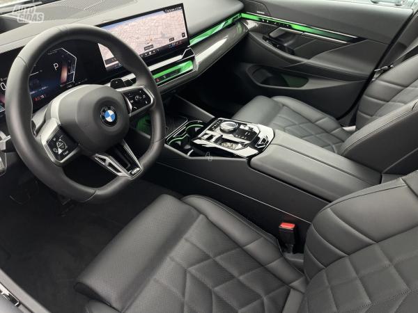 Black BMW 520 2025 in Kaunas, with an engine capacity of 2.00 L and mileage of 25 thousand km for 54992 €, photo 9 on AUTOMOTO.COM.LV