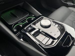 Black BMW 520 2025 in Kaunas, with an engine capacity of 2.00 L and mileage of 25 thousand km for 54992 €, photo 16 on AUTOMOTO.COM.LV