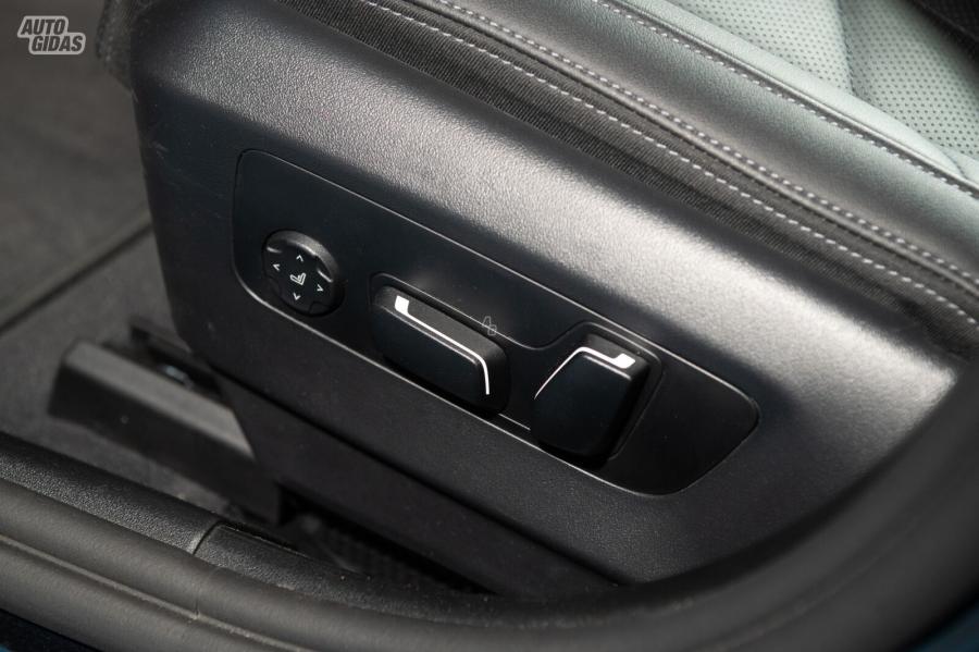 Melns BMW 520 2025 Kauņa, ar dzinēja tilpumu 2.00 L un nobraukumu 24 tūkst. km par 59990 €, foto 16 vietnē AUTOMOTO.COM.LV