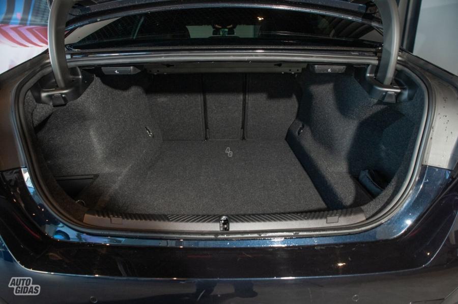 Melns BMW 520 2025 Kauņa, ar dzinēja tilpumu 2.00 L un nobraukumu 24 tūkst. km par 59990 €, foto 28 vietnē AUTOMOTO.COM.LV