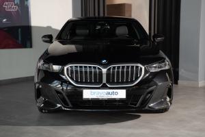 Melns BMW 520 2025 Kauņa, ar dzinēja tilpumu 2.00 L un nobraukumu 25 tūkst. km par 52332 €, foto 3 vietnē AUTOMOTO.COM.LV
