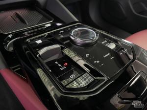 Black BMW 520 2025 in Klaipeda, with an engine capacity of 2.00 L and mileage of 20 thousand km for 54933 €, photo 16 on AUTOMOTO.COM.LV