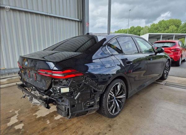 Melns BMW 520 2025 Klaipėda, ar dzinēja tilpumu 2.00 L un nobraukumu 58 tūkst. km par 25750 €, foto 4 vietnē AUTOMOTO.COM.LV