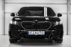 Black BMW 520 2025 in Tukums, with an engine capacity of 2.00 L and mileage of 30 thousand km for 55777 €, photo 11 on AUTOMOTO.COM.LV