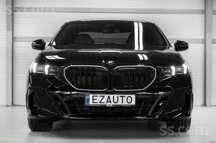 Black BMW 520 2025 in Tukums, with an engine capacity of 2.00 L and mileage of 30 thousand km for 55777 €, photo 11 on AUTOMOTO.COM.LV