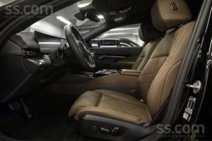 Black BMW 520 2025 in Tukums, with an engine capacity of 2.00 L and mileage of 30 thousand km for 55777 €, photo 13 on AUTOMOTO.COM.LV