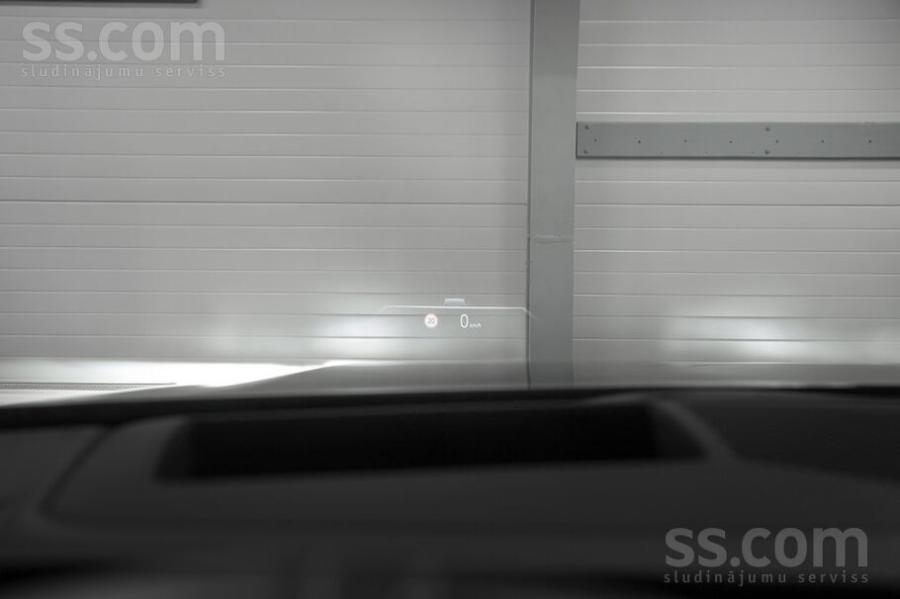 Black BMW 520 2025 in Tukums, with an engine capacity of 2.00 L and mileage of 30 thousand km for 55777 €, photo 22 on AUTOMOTO.COM.LV