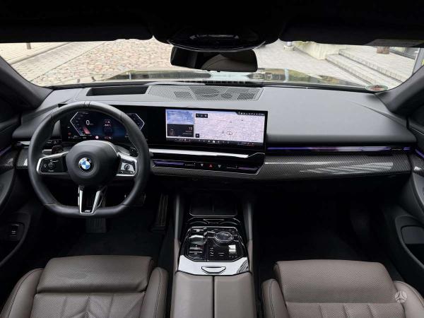 Black BMW 520 2025 in Vilnius, with an engine capacity of 2.00 L and mileage of 24 thousand km for 53900 €, photo 7 on AUTOMOTO.COM.LV