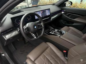 Black BMW 520 2025 in Vilnius, with an engine capacity of 2.00 L and mileage of 24 thousand km for 53900 €, photo 11 on AUTOMOTO.COM.LV