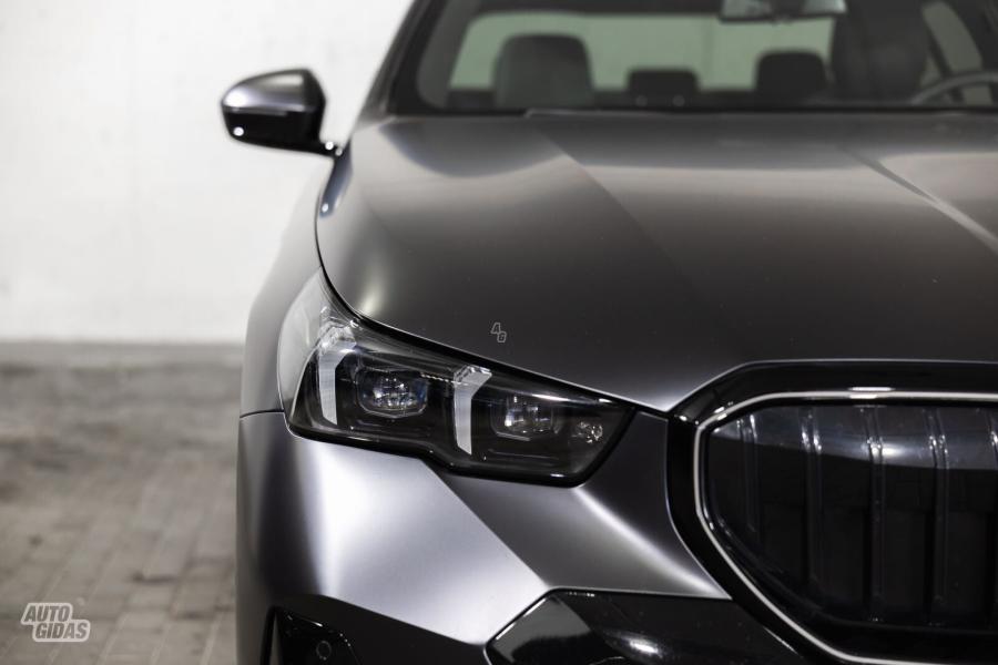 Melns BMW 520 2025 Viļņa, ar dzinēja tilpumu 2.00 L un nobraukumu 59 tūkst. km par 59491 €, foto 4 vietnē AUTOMOTO.COM.LV