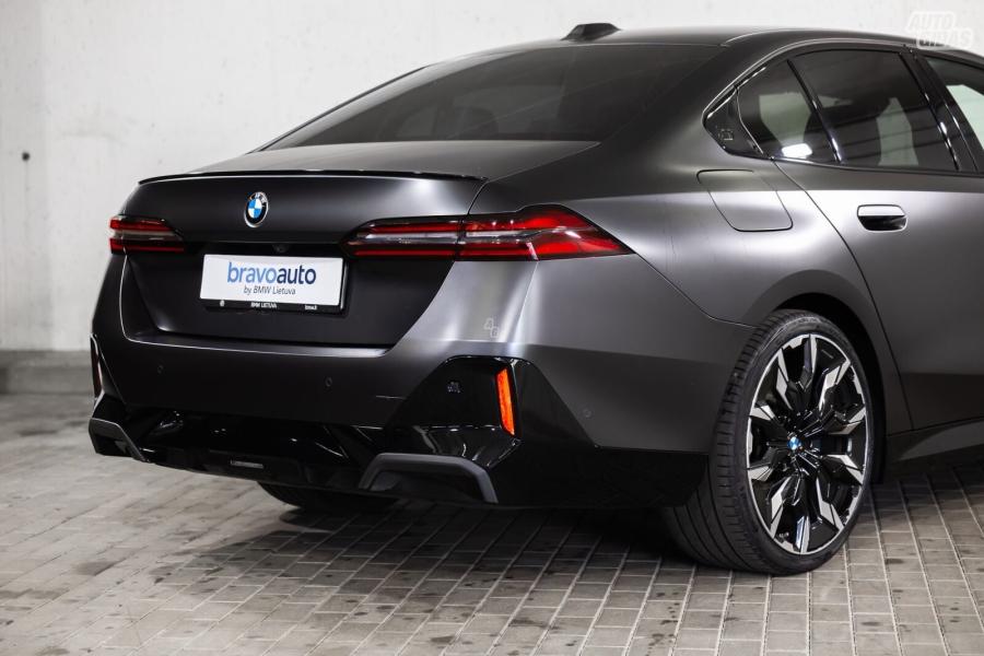 Melns BMW 520 2025 Viļņa, ar dzinēja tilpumu 2.00 L un nobraukumu 59 tūkst. km par 59491 €, foto 12 vietnē AUTOMOTO.COM.LV
