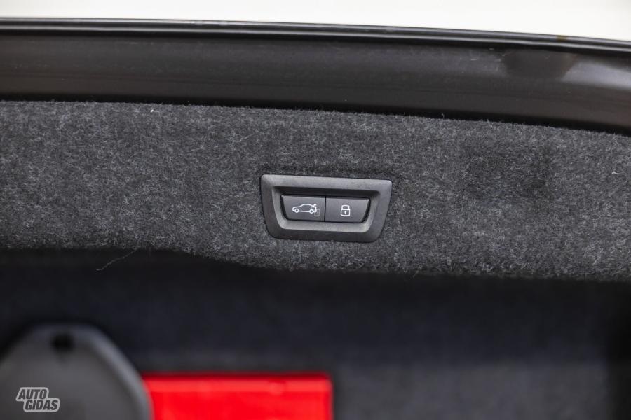 Melns BMW 520 2025 Viļņa, ar dzinēja tilpumu 2.00 L un nobraukumu 59 tūkst. km par 59491 €, foto 16 vietnē AUTOMOTO.COM.LV