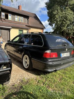 Black BMW 520 1997 in Valmiera, with an engine capacity of 2.00 L and mileage of 296 thousand km for 1700 €, photo 3 on AUTOMOTO.COM.LV