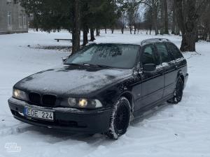 Melns BMW 520 2001 Šilutė, ar dzinēja tilpumu 2.20 L un nobraukumu 280 tūkst. km par 1350 €, foto  vietnē AUTOMOTO.COM.LV