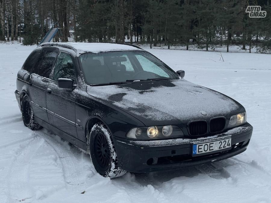 Melns BMW 520 2001 Šilutė, ar dzinēja tilpumu 2.20 L un nobraukumu 280 tūkst. km par 1350 €, foto 2 vietnē AUTOMOTO.COM.LV