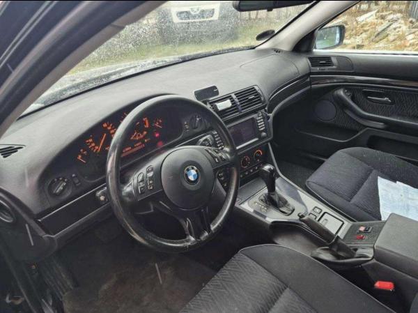 Melns BMW 520 2002 Panevēža, ar dzinēja tilpumu 2.00 L un nobraukumu 311 tūkst. km par 4450 €, foto 6 vietnē AUTOMOTO.COM.LV