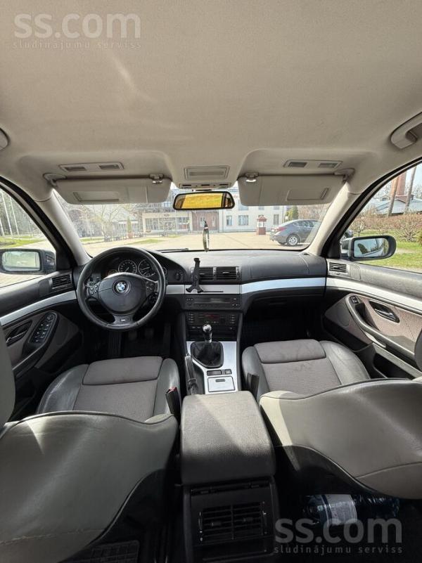 Black BMW 520 2002 in Riga, with an engine capacity of 2.20 L and mileage of 348 thousand km for 1700 €, photo 10 on AUTOMOTO.COM.LV