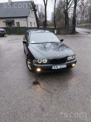 Melns BMW 520 2003 Rīga, ar dzinēja tilpumu 2.00 L un nobraukumu 579 tūkst. km par 1470 €, foto  vietnē AUTOMOTO.COM.LV