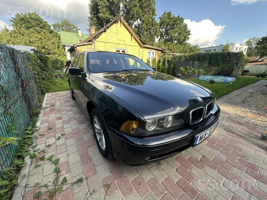 Черный БМВ 520 2003 в Юрмала, объемом двигателя 2.20 л и пробегом 272 тыс. км за 2450 €, фото 3 на AUTOMOTO.COM.LV