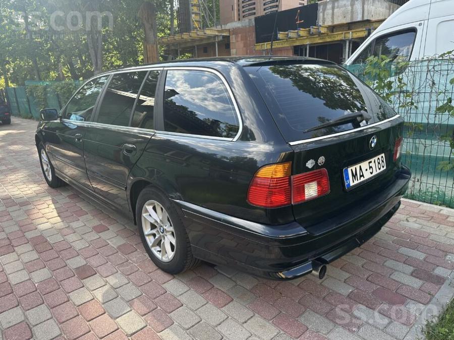 Черный БМВ 520 2003 в Юрмала, объемом двигателя 2.20 л и пробегом 272 тыс. км за 2450 €, фото 4 на AUTOMOTO.COM.LV