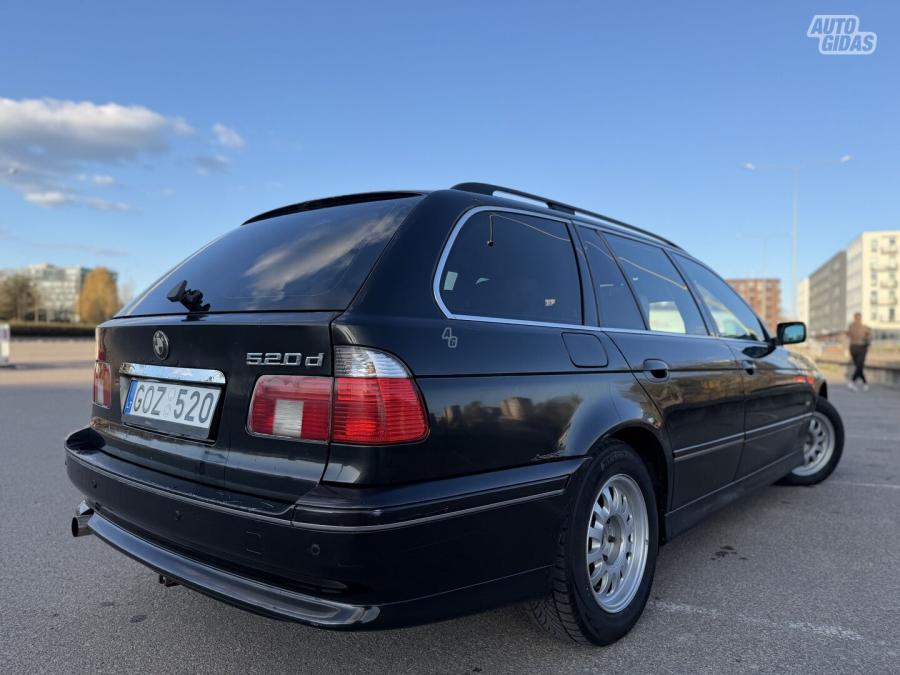 Melns BMW 520 2004 Viļņa, ar dzinēja tilpumu 2.00 L un nobraukumu 506 tūkst. km par 1150 €, foto 4 vietnē AUTOMOTO.COM.LV