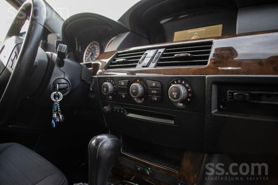 Black BMW 520 2005 in Talsi, with an engine capacity of 2.00 L and mileage of 343 thousand km for 3100 €, photo 7 on AUTOMOTO.COM.LV