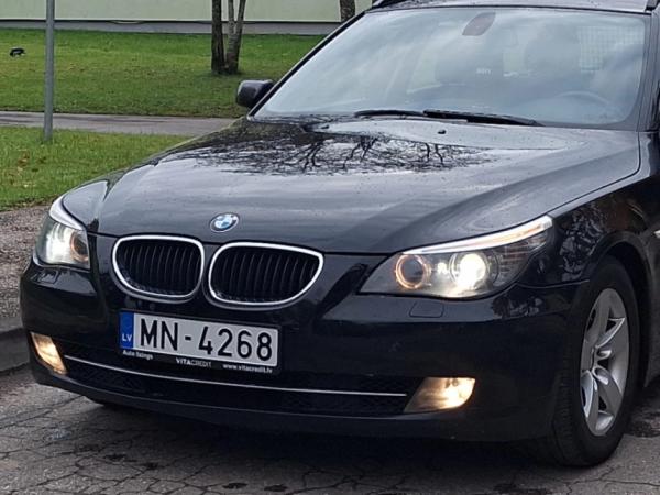 Black BMW 520 2005 in Riga, with an engine capacity of 2.00 L and mileage of 365 thousand km for 2950 €, photo 3 on AUTOMOTO.COM.LV