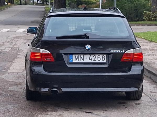 Black BMW 520 2005 in Riga, with an engine capacity of 2.00 L and mileage of 365 thousand km for 2950 €, photo 9 on AUTOMOTO.COM.LV