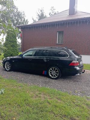 Черный БМВ 520 2006 в Казлу-Руда, объемом двигателя 2.00 л и пробегом 263 тыс. км за 2150 €, фото 4 на AUTOMOTO.COM.LV