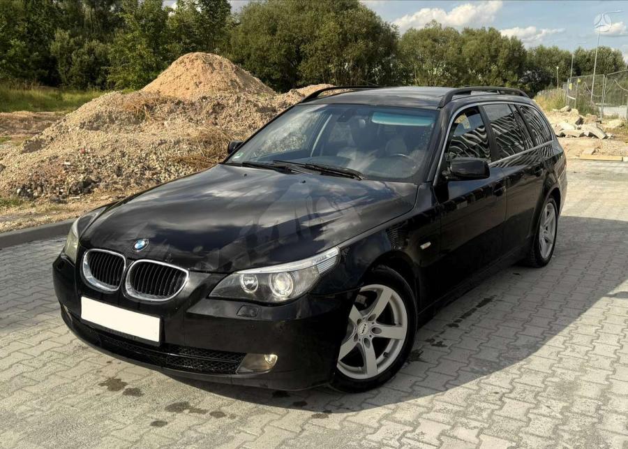 Melns BMW 520 2006 Kauņa, ar dzinēja tilpumu 2.00 L un nobraukumu 243 tūkst. km par 2200 €, foto 3 vietnē AUTOMOTO.COM.LV