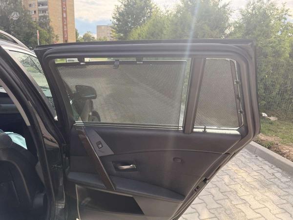 Black BMW 520 2006 in Kaunas, with an engine capacity of 2.00 L and mileage of 243 thousand km for 2200 €, photo 9 on AUTOMOTO.COM.LV