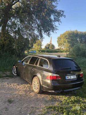 Black BMW 520 2006 in Klaipeda, with an engine capacity of 2.00 L and mileage of 395 thousand km for 1500 €, photo 3 on AUTOMOTO.COM.LV