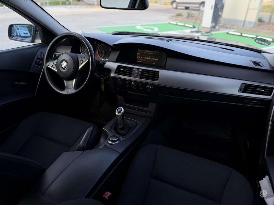 Black BMW 520 2006 in Rokiskis, with an engine capacity of 2.00 L and mileage of 400 thousand km for 2150 €, photo 16 on AUTOMOTO.COM.LV