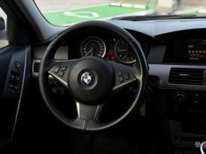Black BMW 520 2006 in Rokiskis, with an engine capacity of 2.00 L and mileage of 400 thousand km for 2150 €, photo 21 on AUTOMOTO.COM.LV