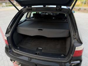 Black BMW 520 2006 in Rokiskis, with an engine capacity of 2.00 L and mileage of 400 thousand km for 2150 €, photo 25 on AUTOMOTO.COM.LV
