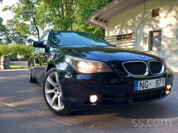 Black BMW 520 2007 in Riga, with an engine capacity of 2.00 L and mileage of 242 thousand km for 3999 €, photo 1 on AUTOMOTO.COM.LV
