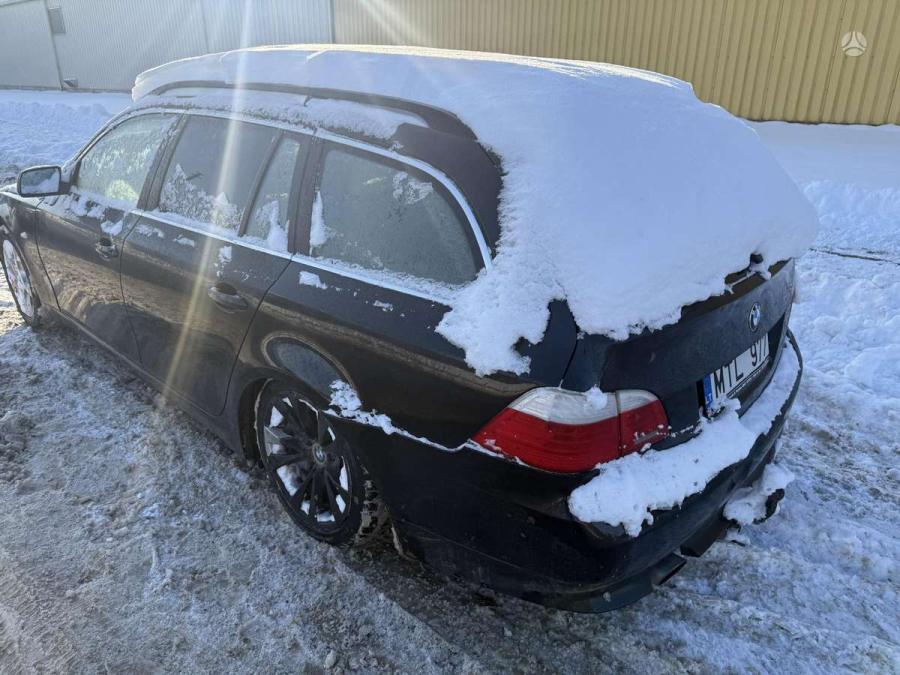 Black BMW 520 2007 in Vilnius, with an engine capacity of 2.00 L and mileage of 350 thousand km for 1650 €, photo 5 on AUTOMOTO.COM.LV