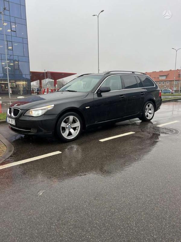 Black BMW 520 2007 in Klaipeda, with an engine capacity of 2.00 L and mileage of 405 thousand km for 3300 €, photo 1 on AUTOMOTO.COM.LV