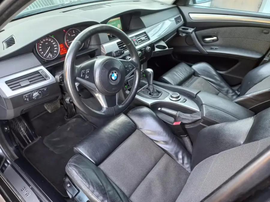 Black BMW 520 2007 in Riga, with an engine capacity of 2.00 L and mileage of 300 thousand km for 4000 €, photo 8 on AUTOMOTO.COM.LV