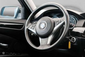 Melns BMW 520 2007 Kauņa, ar dzinēja tilpumu 2.00 L un nobraukumu 301 tūkst. km par 4490 €, foto 7 vietnē AUTOMOTO.COM.LV