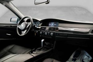 Melns BMW 520 2007 Kauņa, ar dzinēja tilpumu 2.00 L un nobraukumu 301 tūkst. km par 4490 €, foto 8 vietnē AUTOMOTO.COM.LV